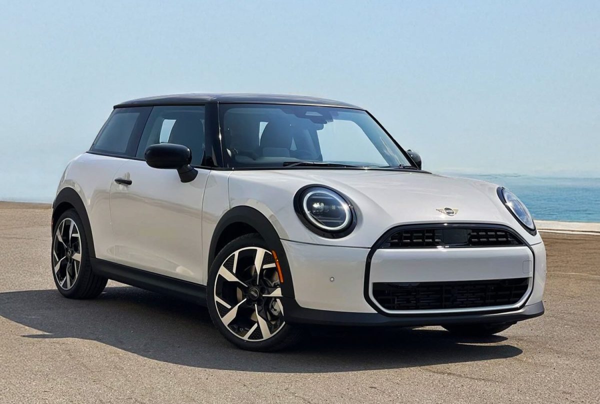 Selfdrive Unveils 2025 BMW & Mini Cooper Models in Its Enhanced ...
